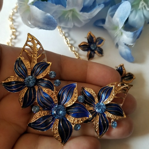 Jewelry | Beautiful Flower Necklace Set | Poshmark
